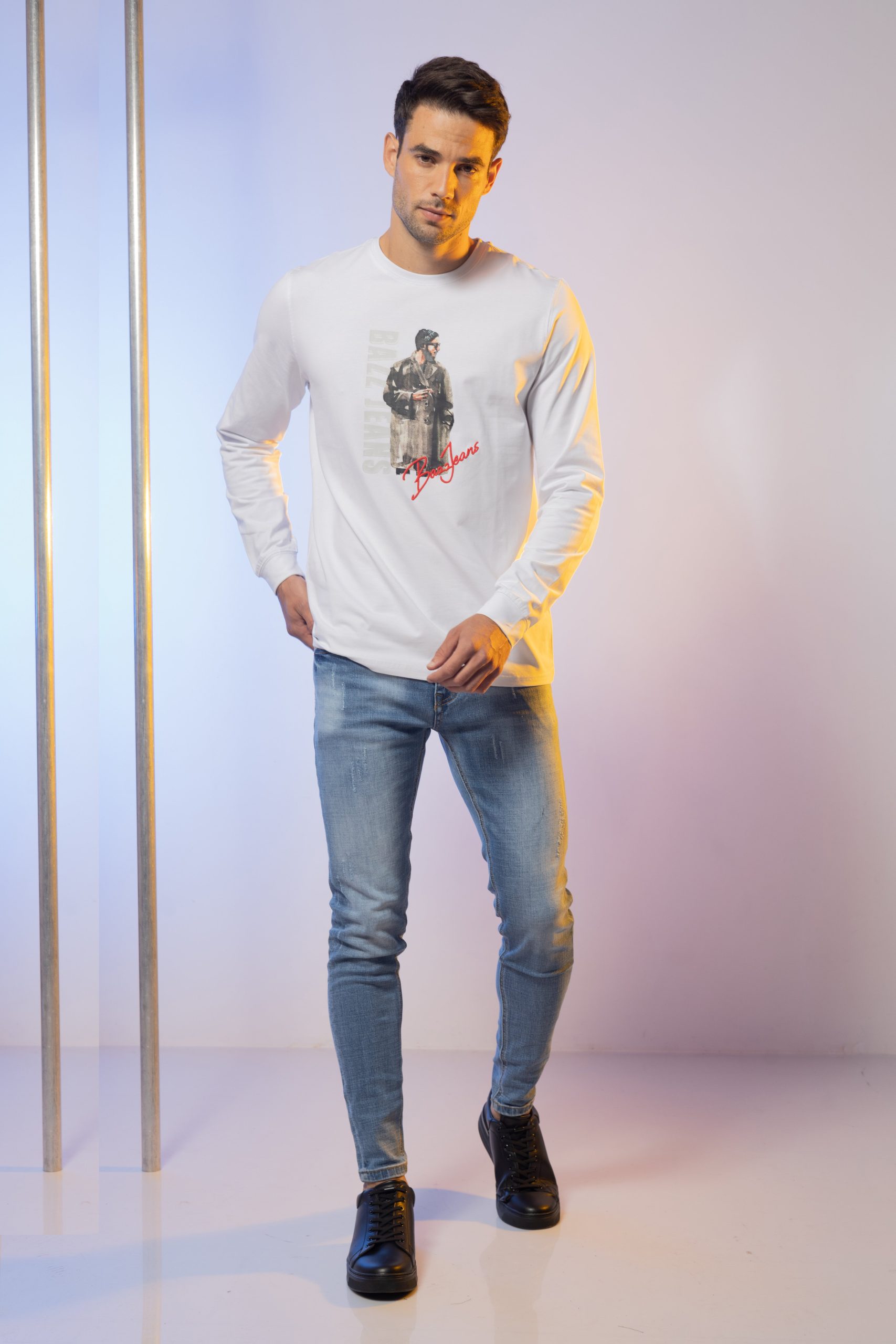 עמוד הבית - באזז ג'ינס - Bazz Jeans